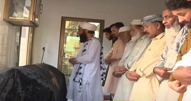 Renowned Chef Zakir laid to rest in Karachi - Abb Takk News